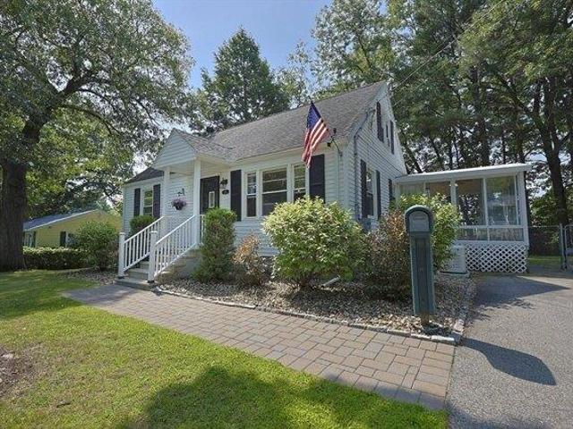 house with 2 bedroom, Methuen MA DS104113808