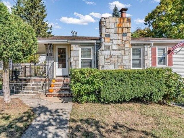 house with 2 bedroom, Methuen MA DS102346806
