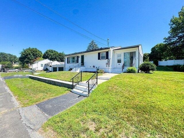 house with 2 bedroom, Methuen MA ES105040458