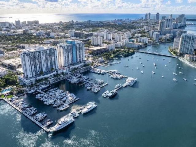house with 2 bedroom, Miami Beach FL FL DLS102243861