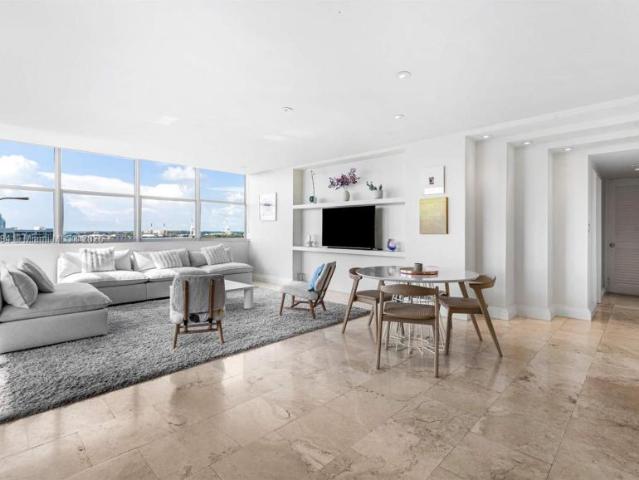 house with 2 bedroom, Miami Beach Fl FL DS102396680