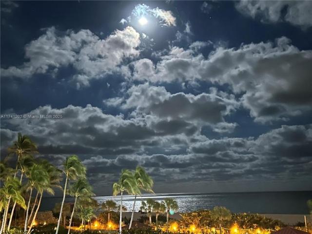 house with 2 bedroom, Miami Beach Fl FL DS102396987