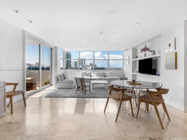 house with 2 bedroom, Miami Beach Fl FL DS102588236