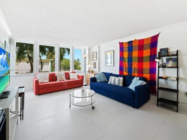 house with 2 bedroom, Miami Beach Fl FL DS102661174