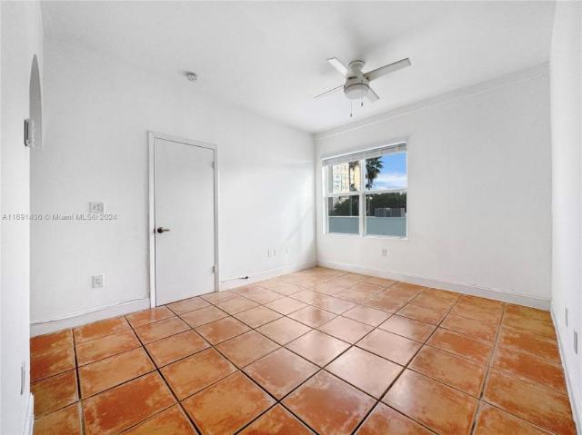 house with 2 bedroom, Miami Beach Fl FL DS102661775