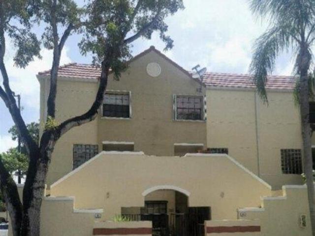 house with 2 bedroom, Miami FL ES103500917