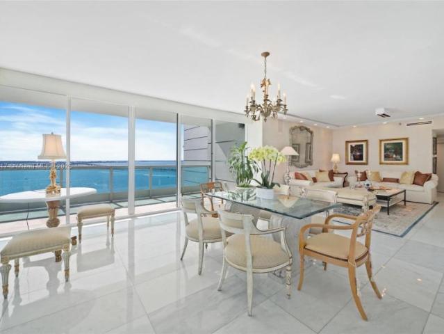 house with 2 bedroom, Miami FL FL DLS102395857