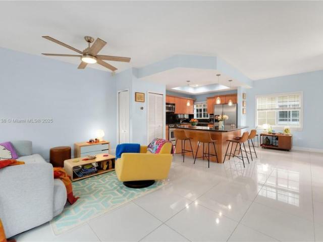 house with 2 bedroom, Miami FL FL DS102243780