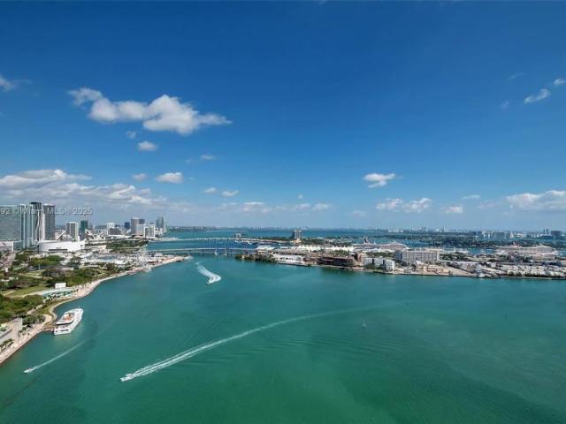 house with 2 bedroom, Miami FL FL DS102396616