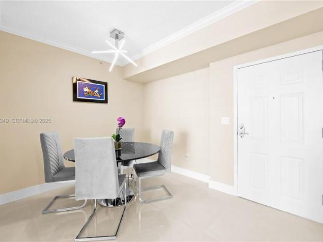 house with 2 bedroom, Miami Fl FL DS102398136