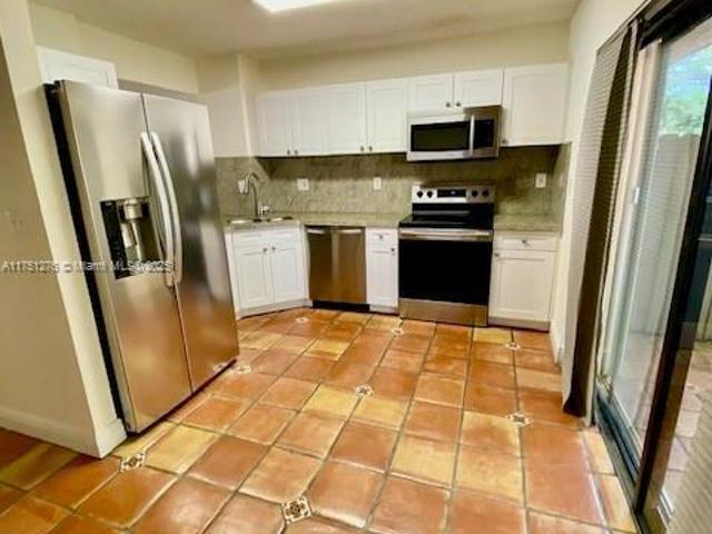 house with 2 bedroom, Miami Fl FL DS102398448