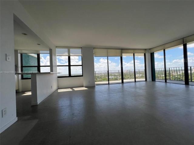 house with 2 bedroom, Miami Fl FL DS102398565