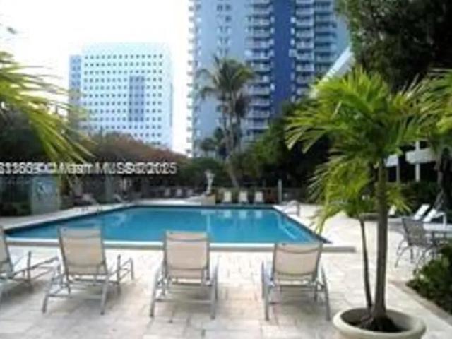 house with 2 bedroom, Miami FL FL DS102588890