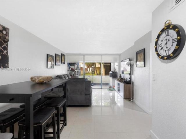 house with 2 bedroom, Miami FL FL DS102520116