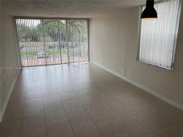 house with 2 bedroom, Miami FL FL DS102520398