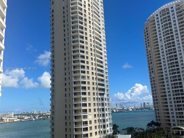 house with 2 bedroom, Miami FL FL DS102658896