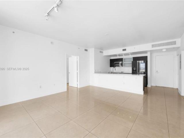 house with 2 bedroom, Miami FL FL DS102659907