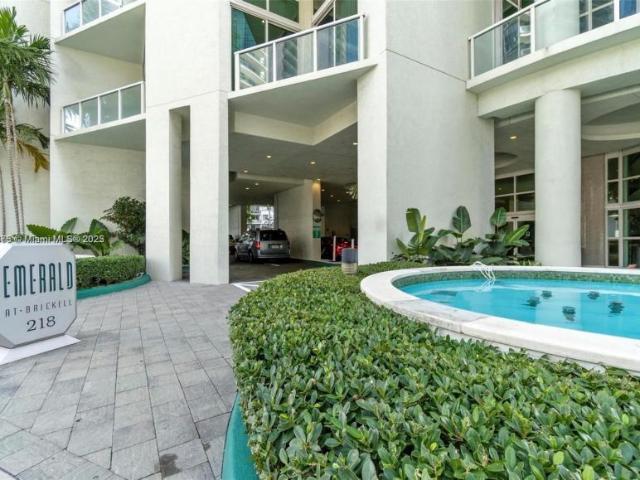 house with 2 bedroom, Miami Fl FL DS102660341