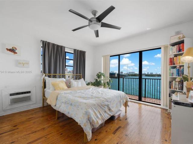 house with 2 bedroom, Miami Fl FL DS102661508