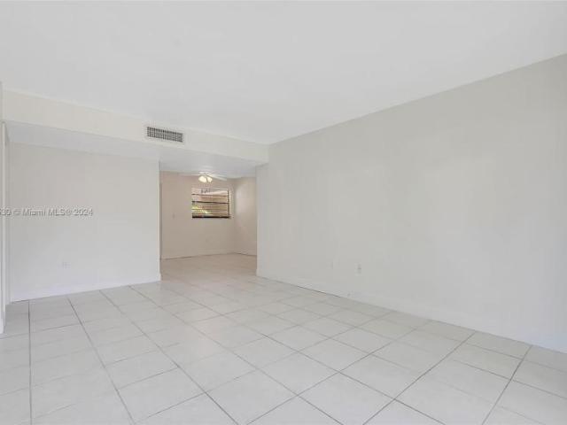 house with 2 bedroom, Miami Fl FL DS102661605