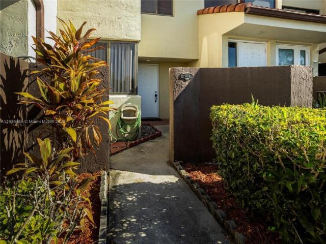 house with 2 bedroom, Miami Fl FL DS102661722
