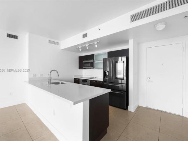 house with 2 bedroom, Miami FL FL ES102659907