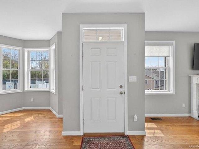 house with 2 bedroom, Middletown NY ES105206387
