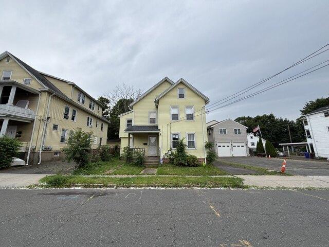 house with 2 bedroom, Middletown CT ES104296171