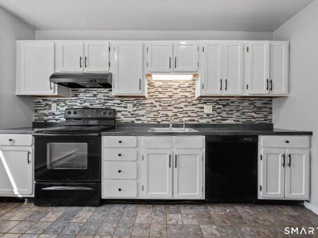 house with 2 bedroom, Middletown CT ES104513797