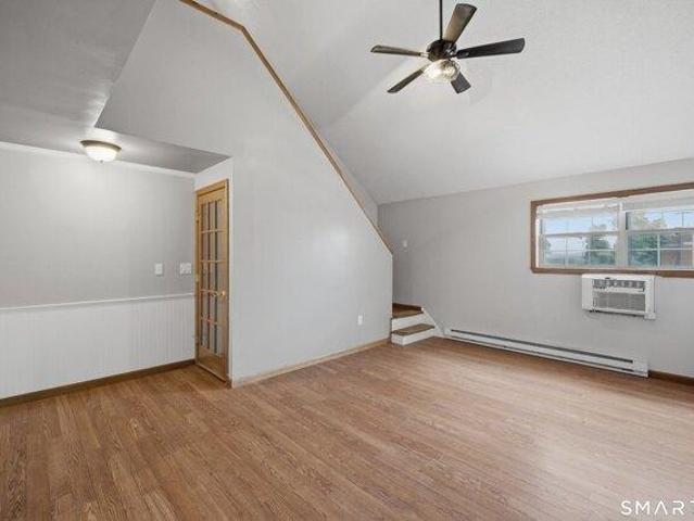 house with 2 bedroom, Middletown CT ES104792388