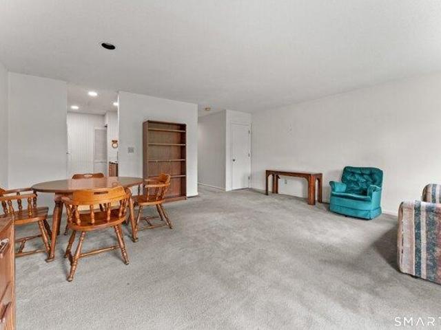 house with 2 bedroom, Middletown CT ES105105511