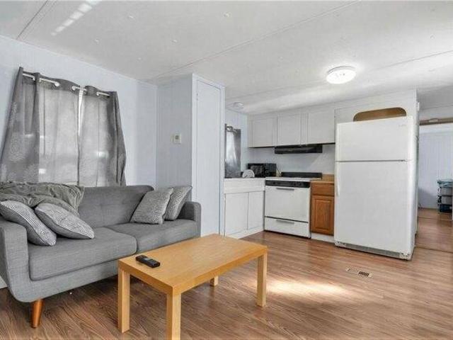 house with 2 bedroom, Middletown RI ES104808729