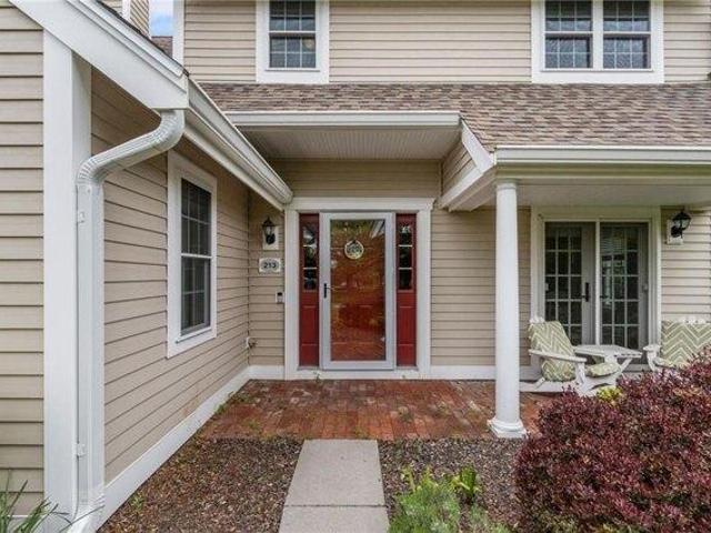house with 2 bedroom, Middletown RI ES104836224
