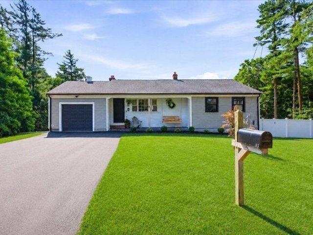 house with 2 bedroom, Middleboro MA ES105107824
