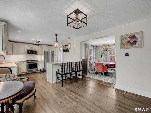 house with 2 bedroom, Middlebury CT DLS102778026