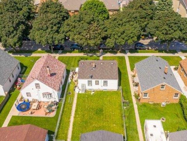 house with 2 bedroom, Milwaukee WI DS93005754