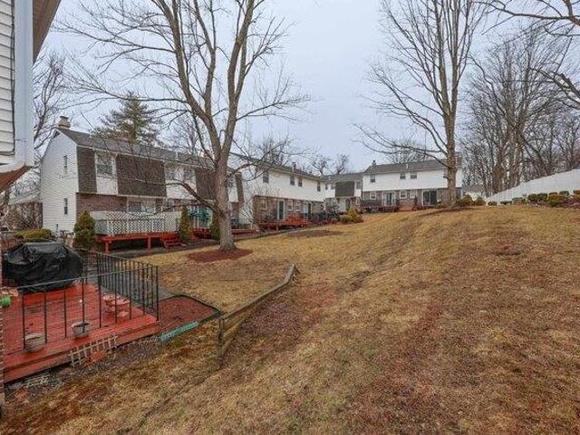 house with 2 bedroom, Milford NH DS101957128