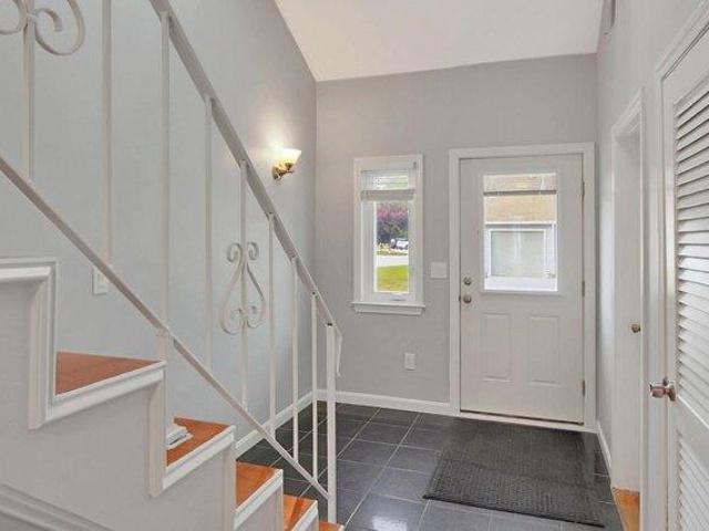 house with 2 bedroom, Milford NH DS103928176