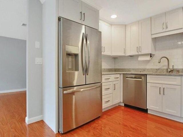 house with 2 bedroom, Milford NH ES103928176