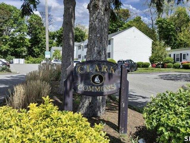 house with 2 bedroom, Milford CT DLS102823743