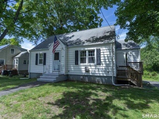 house with 2 bedroom, Milford CT DLS103072464