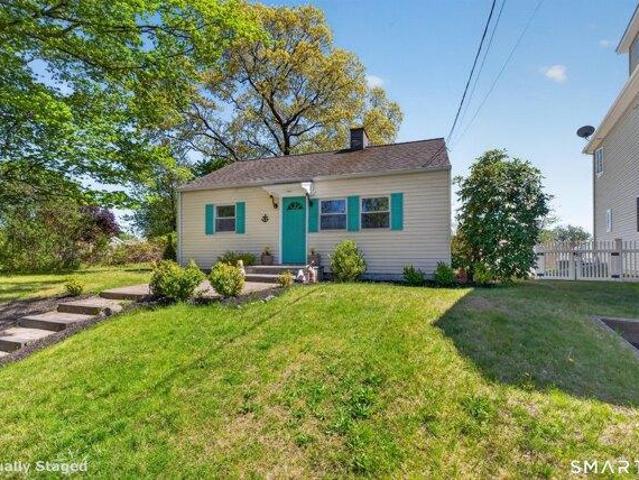 house with 2 bedroom, Milford CT DS103189734