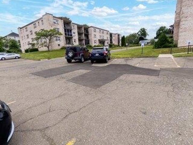 house with 2 bedroom, Milford CT ES104191766