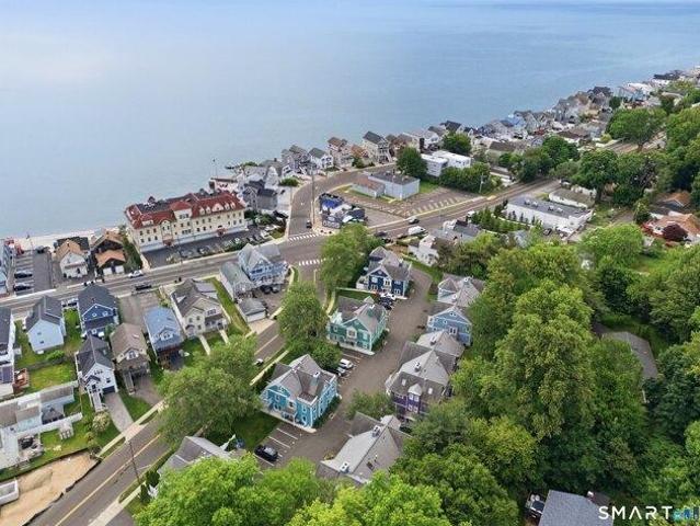 house with 2 bedroom, Milford CT ES105112902
