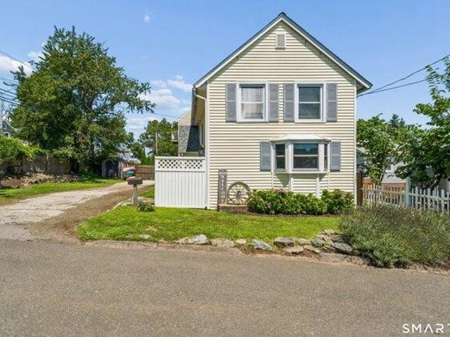 house with 2 bedroom, Milford CT ES105139815
