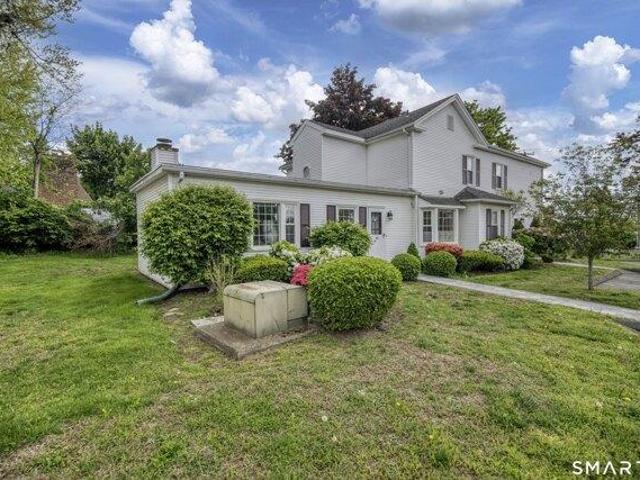 house with 2 bedroom, Milford CT ES103160969