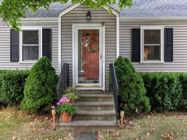 house with 2 bedroom, Milford CT ES103439438