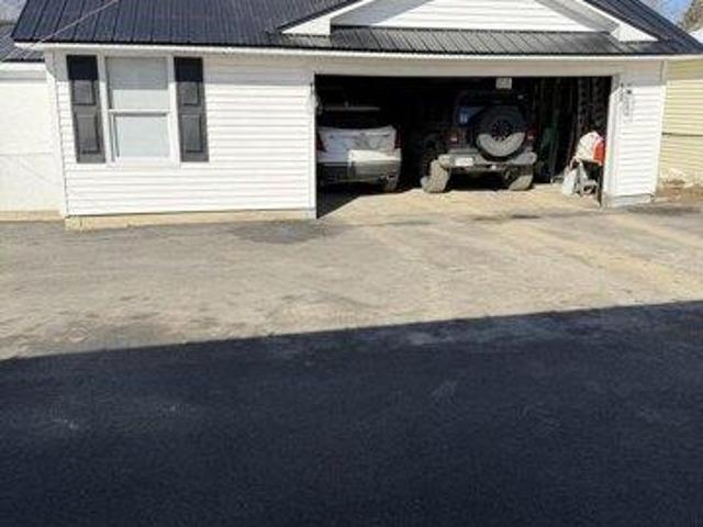 house with 2 bedroom, Millinocket ME DLS101750725