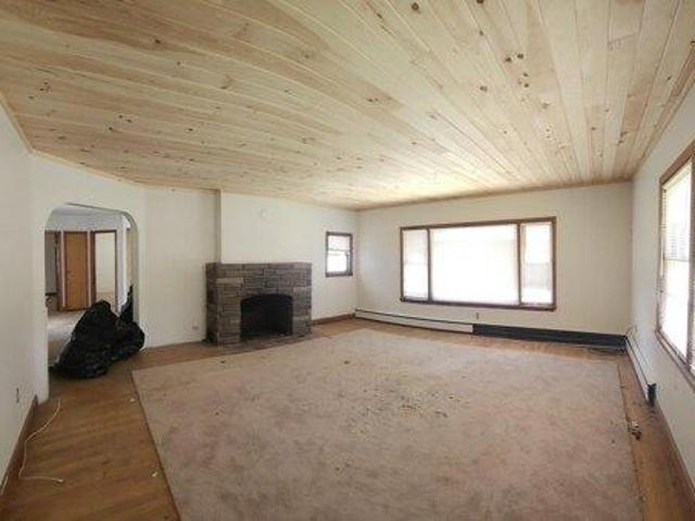house with 2 bedroom, Millinocket ME ES103620008