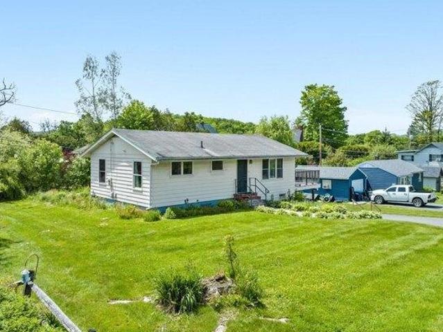 house with 2 bedroom, Montpelier VT ES103128098